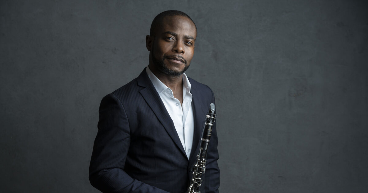 Anthony McGill - Britten Sinfonia