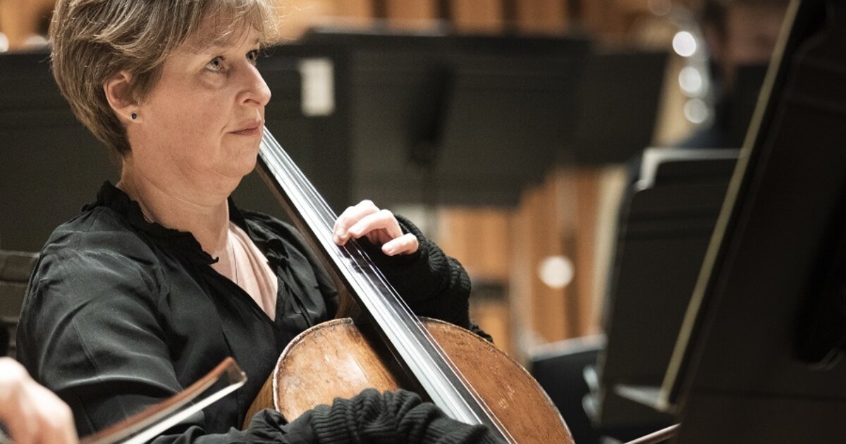 Joy Hawley - Britten Sinfonia